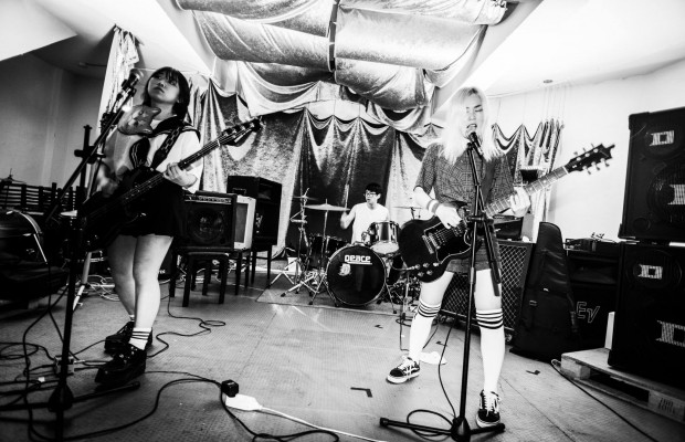 CHECK OUT: Female fronted Korean hardcore punk that RULES - Dead ...