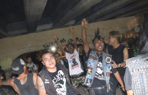 Vocalist of HK street punk band Defiant Scum posts Myanmar punk show ...