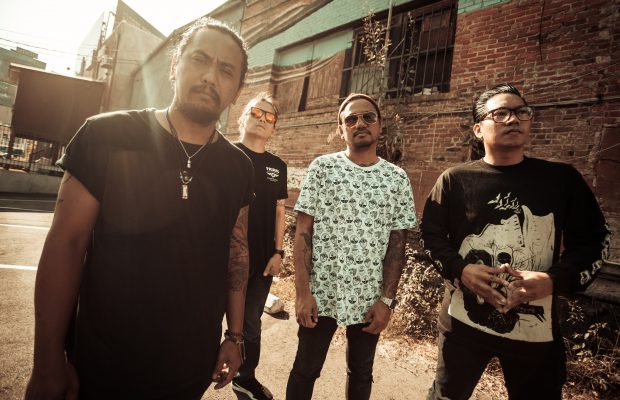 The Kings Show You How It's Done. Still. Check Out These Live TYPECAST ...