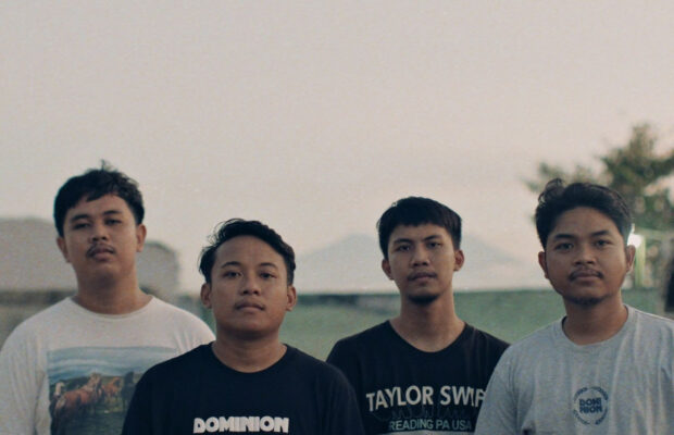 Emo Band Decemberism Release Music Video For 'Off The Shore' [Indonesia ...