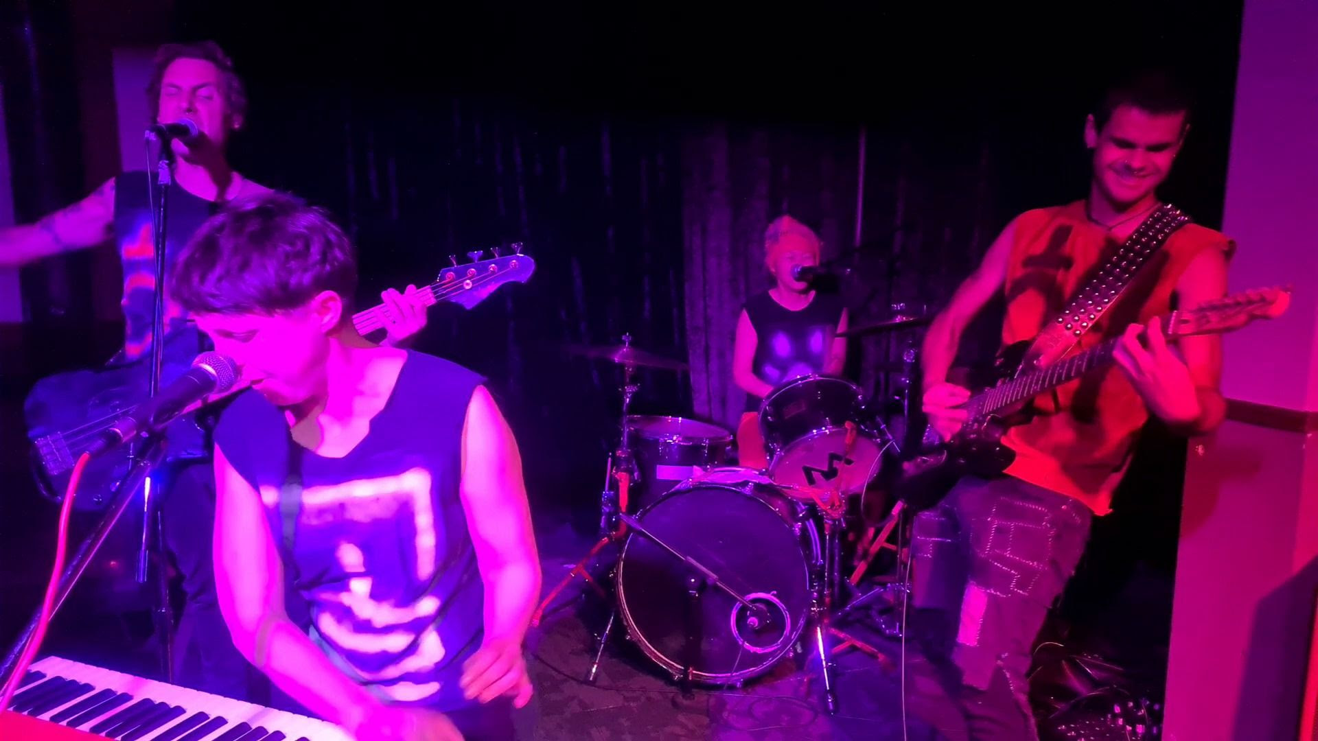 Korean / Australian Raw Keyboard Punks HÄGÖL Release Debut 7inch '진공 ...